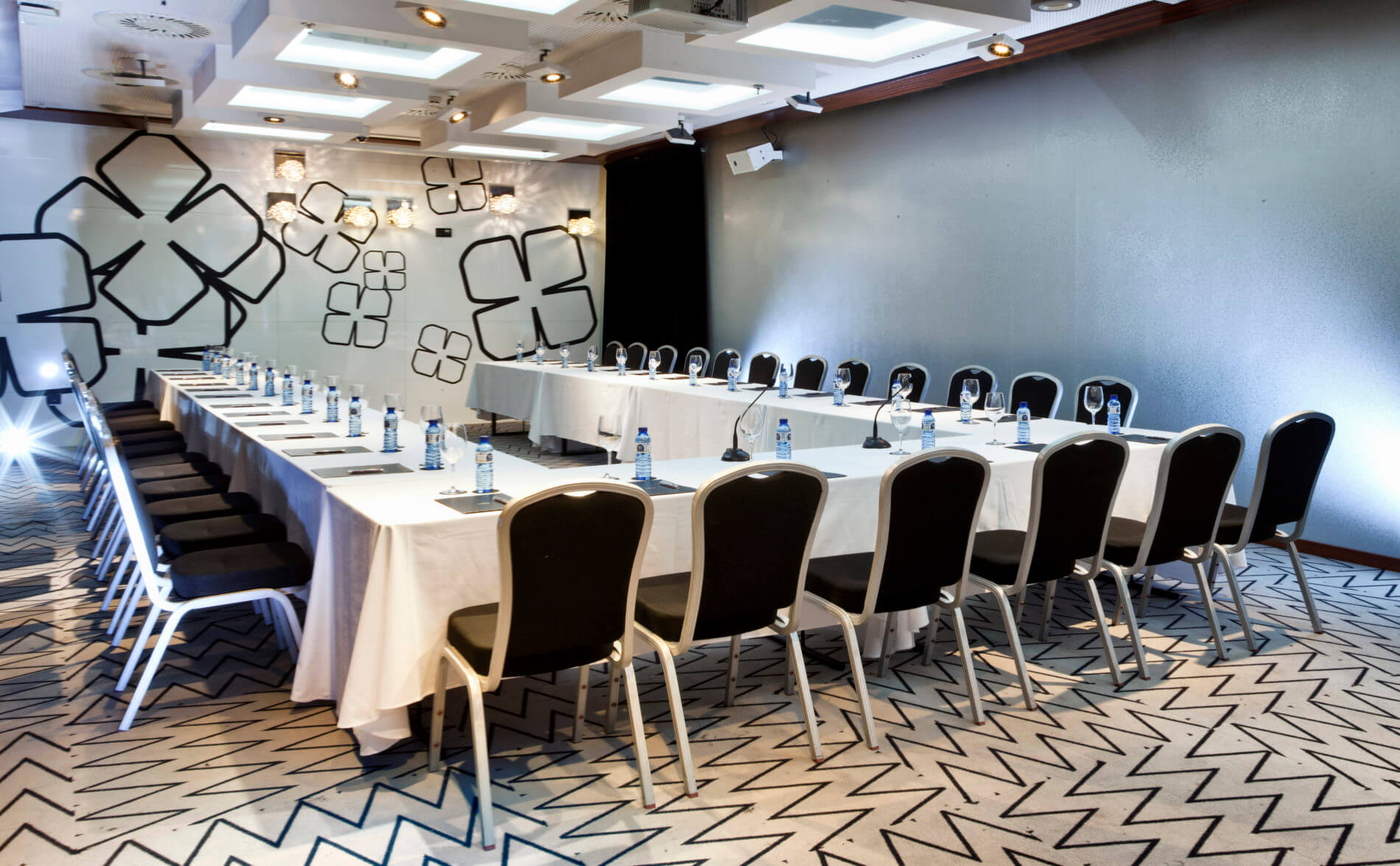 Eventos team building en Valencia | Visita el Casino Cirsa